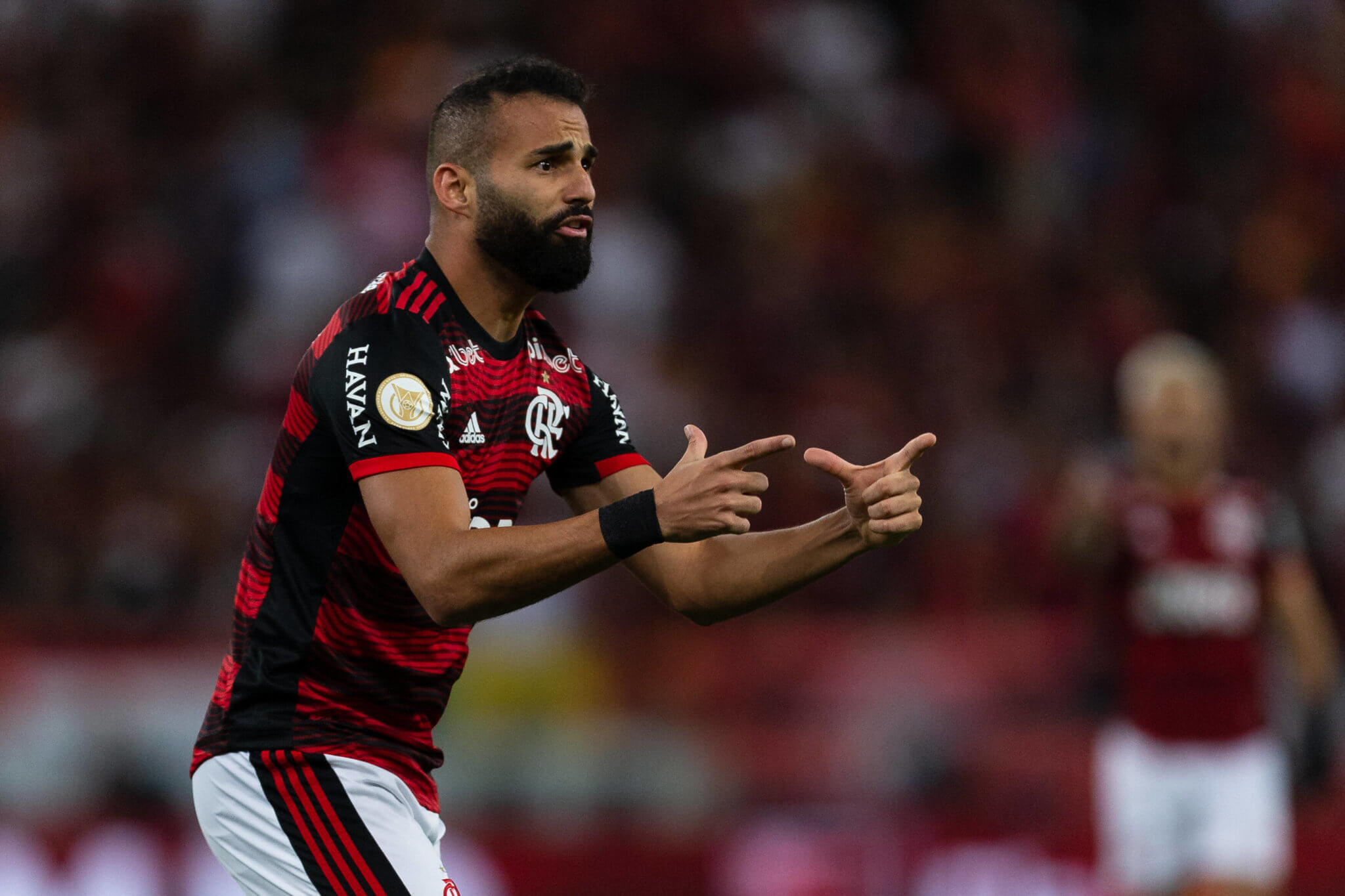Flamengo não terá Varela contra o Athletico-PR, mas terá Thiago Maia e ...