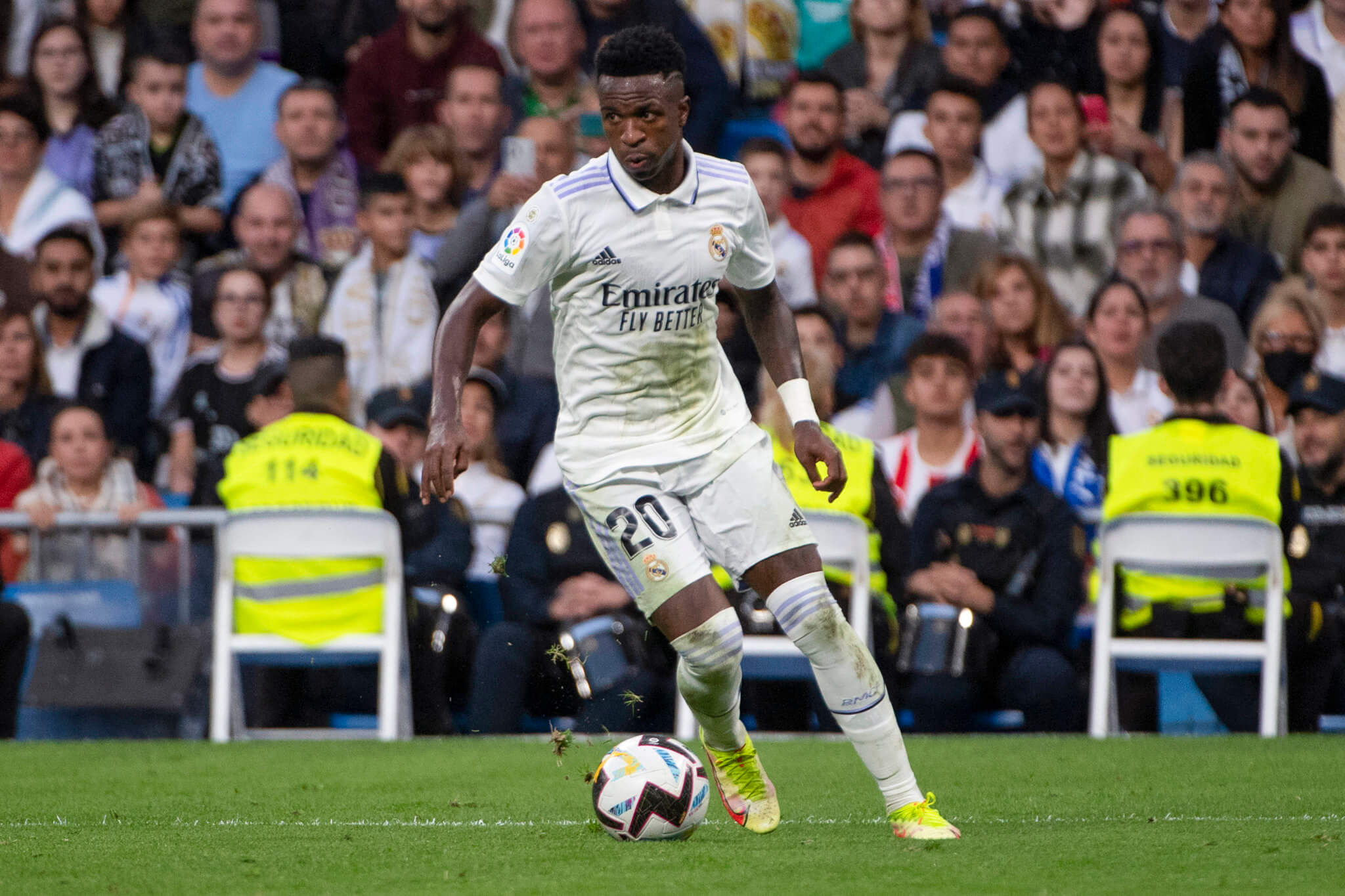 Vini Jr. balança a rede, mas Real Madrid tropeça no Girona, pelo Espanhol