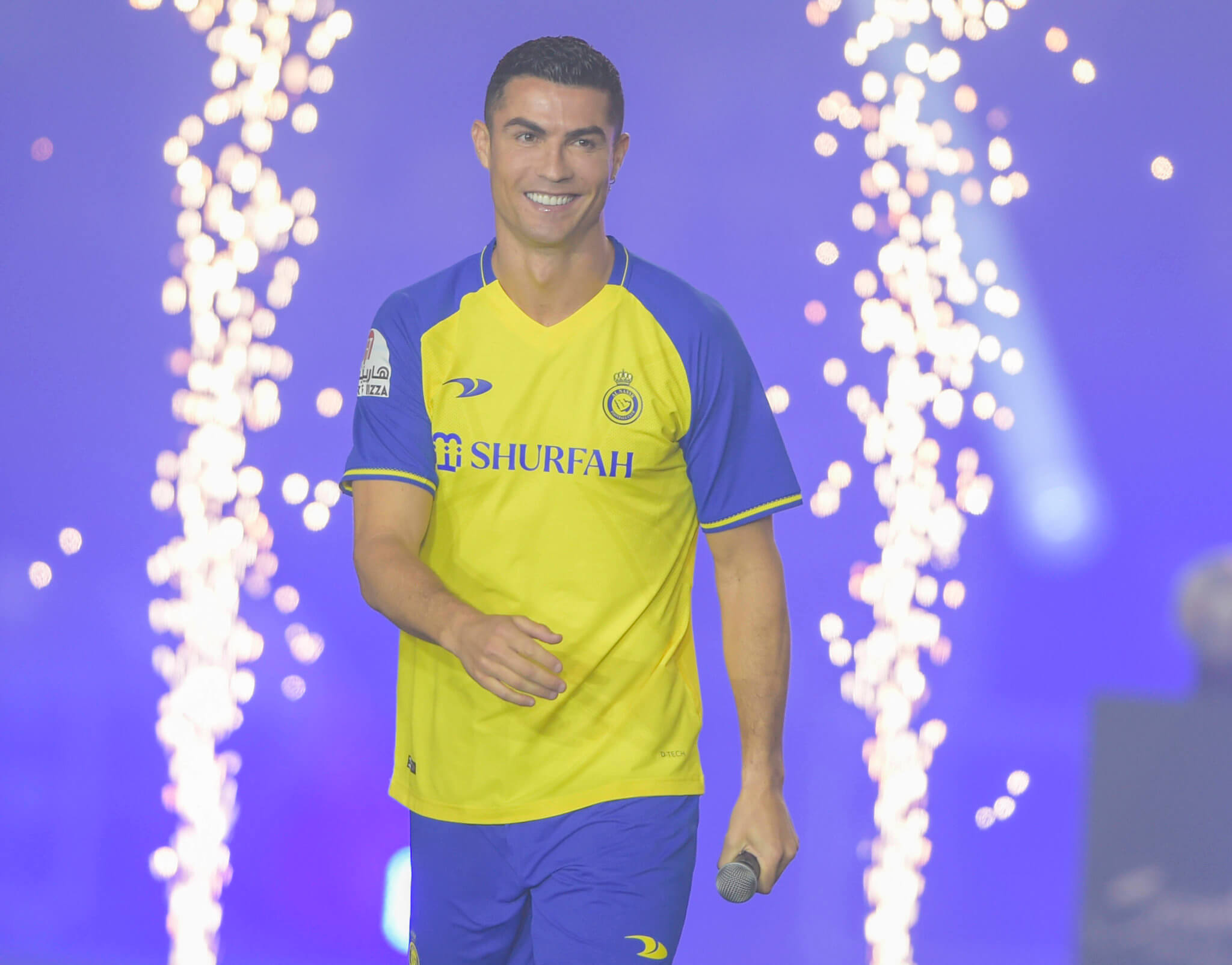 Cristiano Ronaldo é apresentado pelo Al Nassr, na Arábia Saudita, e diz ...